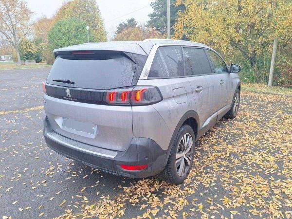 Grey Peugeot 5008 2021 in Taurage, with an engine capacity of 1.20 L and mileage of 109 thousand km for 15125 €, photo 4 on AUTOMOTO.COM.LV