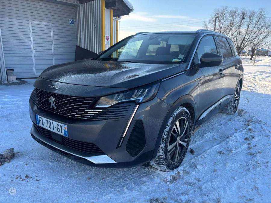 Grey Peugeot 5008 2021 in Taurage, with an engine capacity of 1.50 L and mileage of 230 thousand km for 12300 €, photo 2 on AUTOMOTO.COM.LV