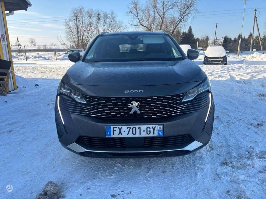 Grey Peugeot 5008 2021 in Taurage, with an engine capacity of 1.50 L and mileage of 230 thousand km for 12300 €, photo 3 on AUTOMOTO.COM.LV