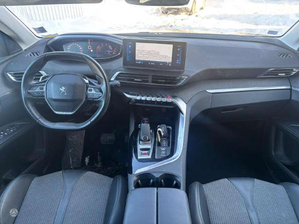 Grey Peugeot 5008 2021 in Taurage, with an engine capacity of 1.50 L and mileage of 230 thousand km for 12300 €, photo 11 on AUTOMOTO.COM.LV