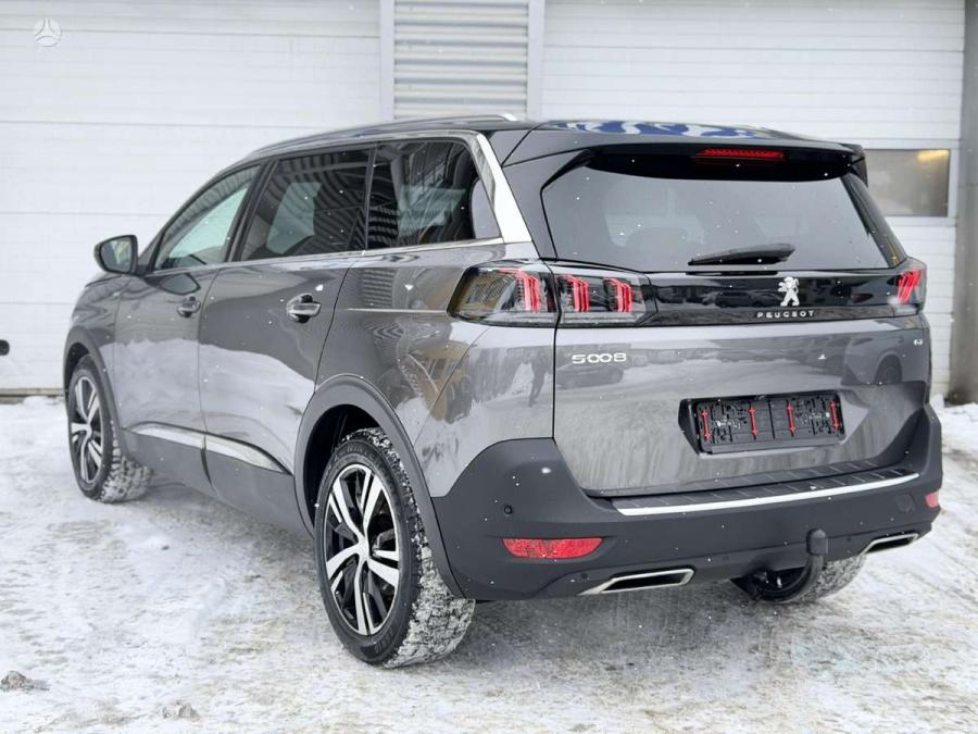 Grey Peugeot 5008 2021 in Kaunas, with an engine capacity of 1.50 L and mileage of 100 thousand km for 18300 €, photo 4 on AUTOMOTO.COM.LV