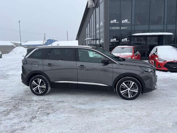 Grey Peugeot 5008 2022 in Taurage, with an engine capacity of 1.50 L and mileage of 188 thousand km for 13500 €, photo 5 on AUTOMOTO.COM.LV