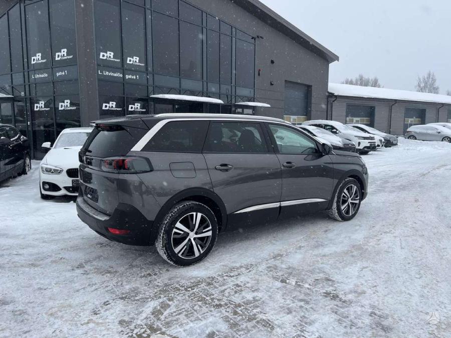 Grey Peugeot 5008 2022 in Taurage, with an engine capacity of 1.50 L and mileage of 188 thousand km for 13500 €, photo 7 on AUTOMOTO.COM.LV