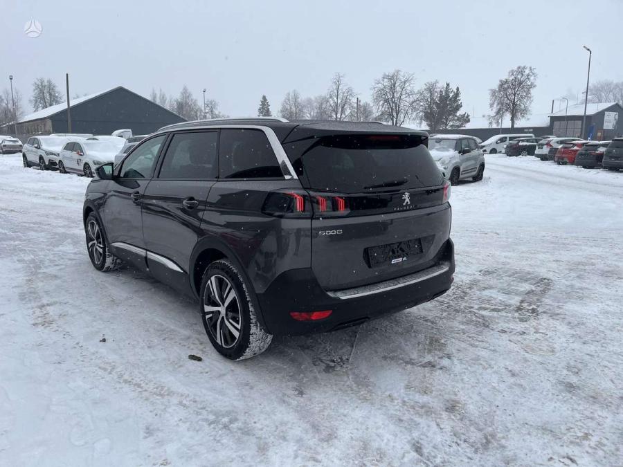 Grey Peugeot 5008 2022 in Taurage, with an engine capacity of 1.50 L and mileage of 188 thousand km for 13500 €, photo 11 on AUTOMOTO.COM.LV