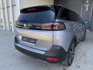 Pelēks Peugeot 5008 2022 Viļņa, ar dzinēja tilpumu 1.50 L un nobraukumu 177 tūkst. km par 19832 €, foto 6 vietnē AUTOMOTO.COM.LV