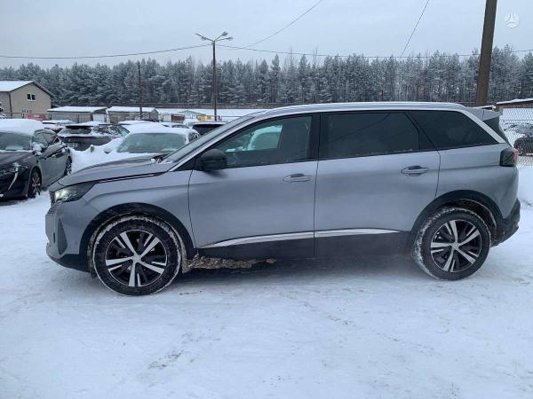 Pelēks Peugeot 5008 2023 Viļņa, ar dzinēja tilpumu 1.50 L un nobraukumu 160 tūkst. km par 18876 €, foto 5 vietnē AUTOMOTO.COM.LV