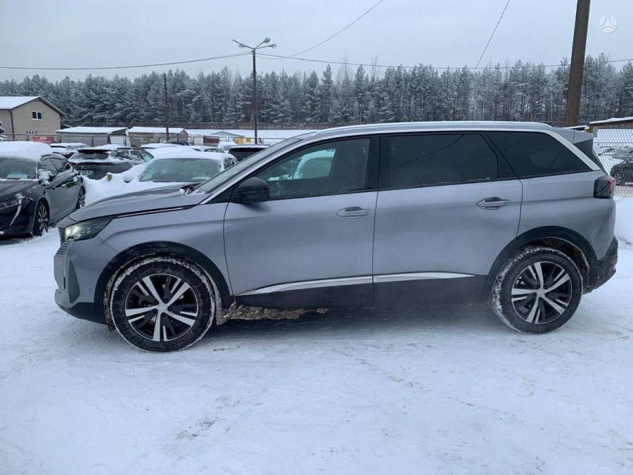 Grey Peugeot 5008 2023 in Vilnius, with an engine capacity of 1.50 L and mileage of 160 thousand km for 18876 €, photo 5 on AUTOMOTO.COM.LV