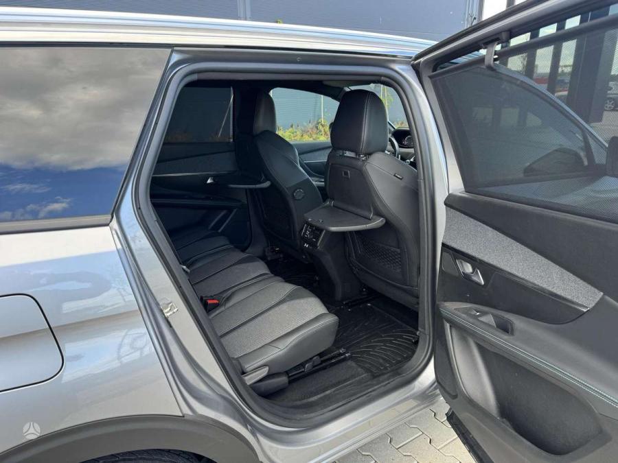 Pelēks Peugeot 5008 2023 Viļņa, ar dzinēja tilpumu 1.50 L un nobraukumu 135 tūkst. km par 17993 €, foto 14 vietnē AUTOMOTO.COM.LV