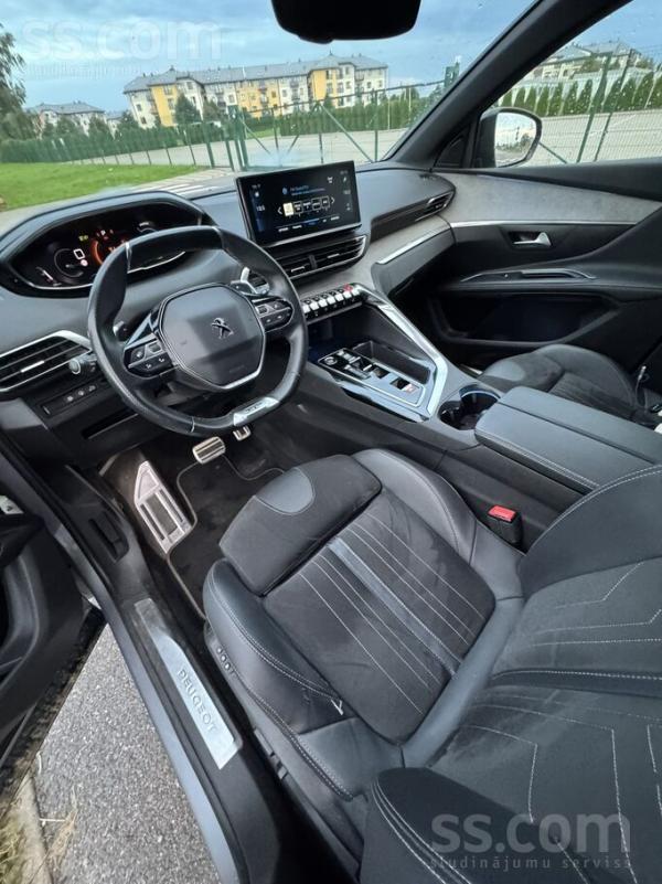 Grey Peugeot 5008 2024 in Riga, with an engine capacity of 1.20 L and mileage of 47 thousand km for 28200 €, photo 7 on AUTOMOTO.COM.LV