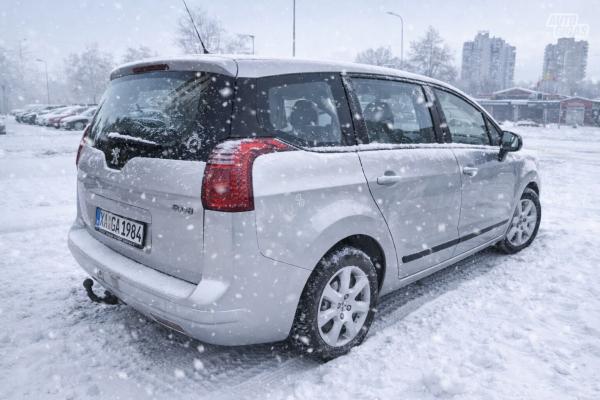 Grey Peugeot 5008 2010 in Vilnius, with an engine capacity of 1.60 L and mileage of 180 thousand km for 2950 €, photo 3 on AUTOMOTO.COM.LV