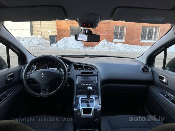 Grey Peugeot 5008 2010 in Tallinn, with an engine capacity of 1.60 L and mileage of 232 thousand km for 3999 €, photo 10 on AUTOMOTO.COM.LV