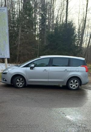 Grey Peugeot 5008 2010 in Parnu, with an engine capacity of 1.60 L and mileage of 383 thousand km for 1299 €, photo 2 on AUTOMOTO.COM.LV