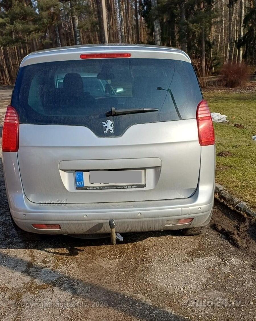 Grey Peugeot 5008 2010 in Parnu, with an engine capacity of 1.60 L and mileage of 383 thousand km for 1299 €, photo 4 on AUTOMOTO.COM.LV