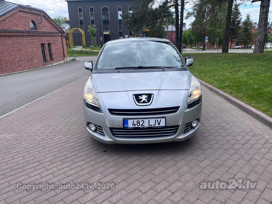 Pelēks Peugeot 5008 2010 Tallina, ar dzinēja tilpumu 1.60 L un nobraukumu 178 tūkst. km par 3800 €, foto 3 vietnē AUTOMOTO.COM.LV