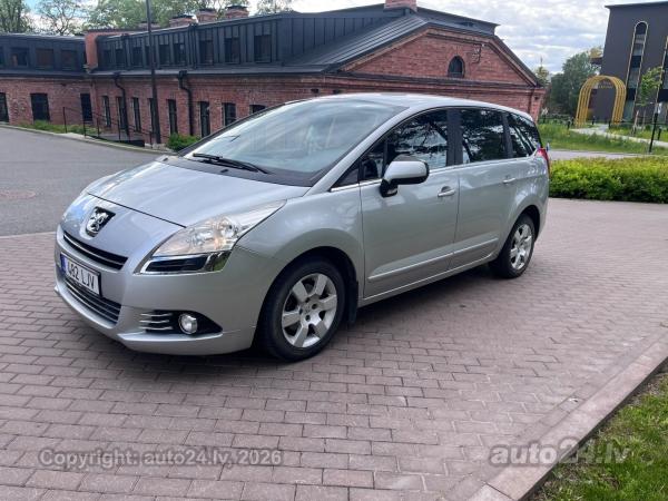 Pelēks Peugeot 5008 2010 Tallina, ar dzinēja tilpumu 1.60 L un nobraukumu 178 tūkst. km par 3800 €, foto 4 vietnē AUTOMOTO.COM.LV