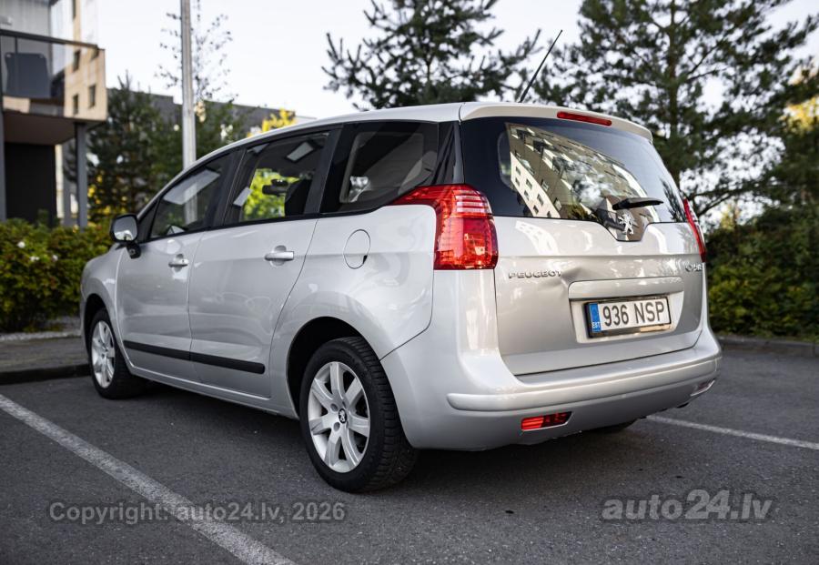 Pelēks Peugeot 5008 2010 Tallina, ar dzinēja tilpumu 1.60 L un nobraukumu 218 tūkst. km par 3599 €, foto 11 vietnē AUTOMOTO.COM.LV