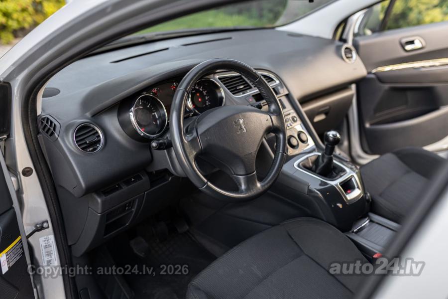 Pelēks Peugeot 5008 2010 Tallina, ar dzinēja tilpumu 1.60 L un nobraukumu 218 tūkst. km par 3599 €, foto 15 vietnē AUTOMOTO.COM.LV