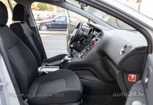 Pelēks Peugeot 5008 2010 Tallina, ar dzinēja tilpumu 1.60 L un nobraukumu 218 tūkst. km par 3599 €, foto 20 vietnē AUTOMOTO.COM.LV