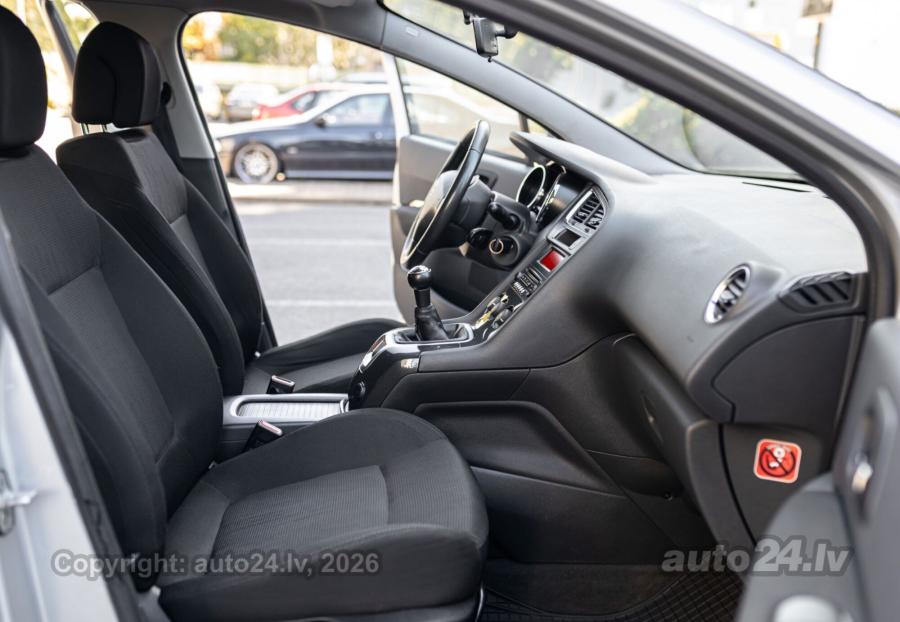 Pelēks Peugeot 5008 2010 Tallina, ar dzinēja tilpumu 1.60 L un nobraukumu 218 tūkst. km par 3599 €, foto 20 vietnē AUTOMOTO.COM.LV