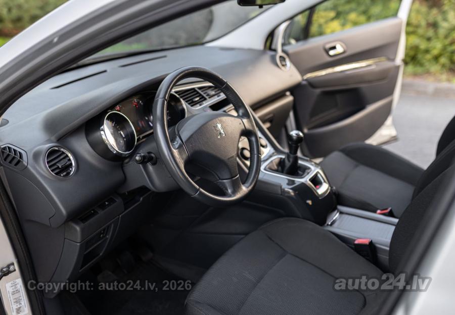 Pelēks Peugeot 5008 2010 Tallina, ar dzinēja tilpumu 1.60 L un nobraukumu 218 tūkst. km par 3599 €, foto 19 vietnē AUTOMOTO.COM.LV