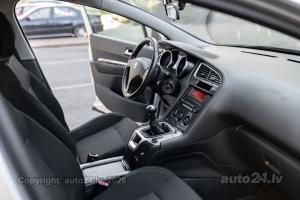 Pelēks Peugeot 5008 2010 Tallina, ar dzinēja tilpumu 1.60 L un nobraukumu 218 tūkst. km par 3599 €, foto 36 vietnē AUTOMOTO.COM.LV