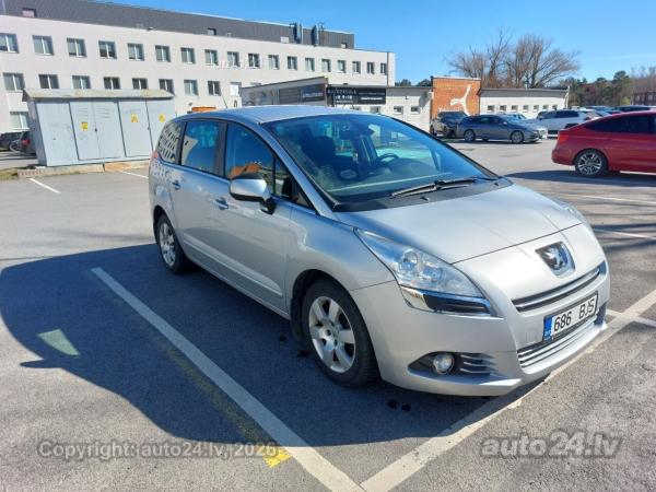 Grey Peugeot 5008 2013 in Tallinn, with an engine capacity of 1.60 L and mileage of 120 thousand km for 7000 €, photo 3 on AUTOMOTO.COM.LV