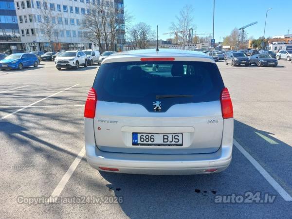 Grey Peugeot 5008 2013 in Tallinn, with an engine capacity of 1.60 L and mileage of 120 thousand km for 7000 €, photo 6 on AUTOMOTO.COM.LV
