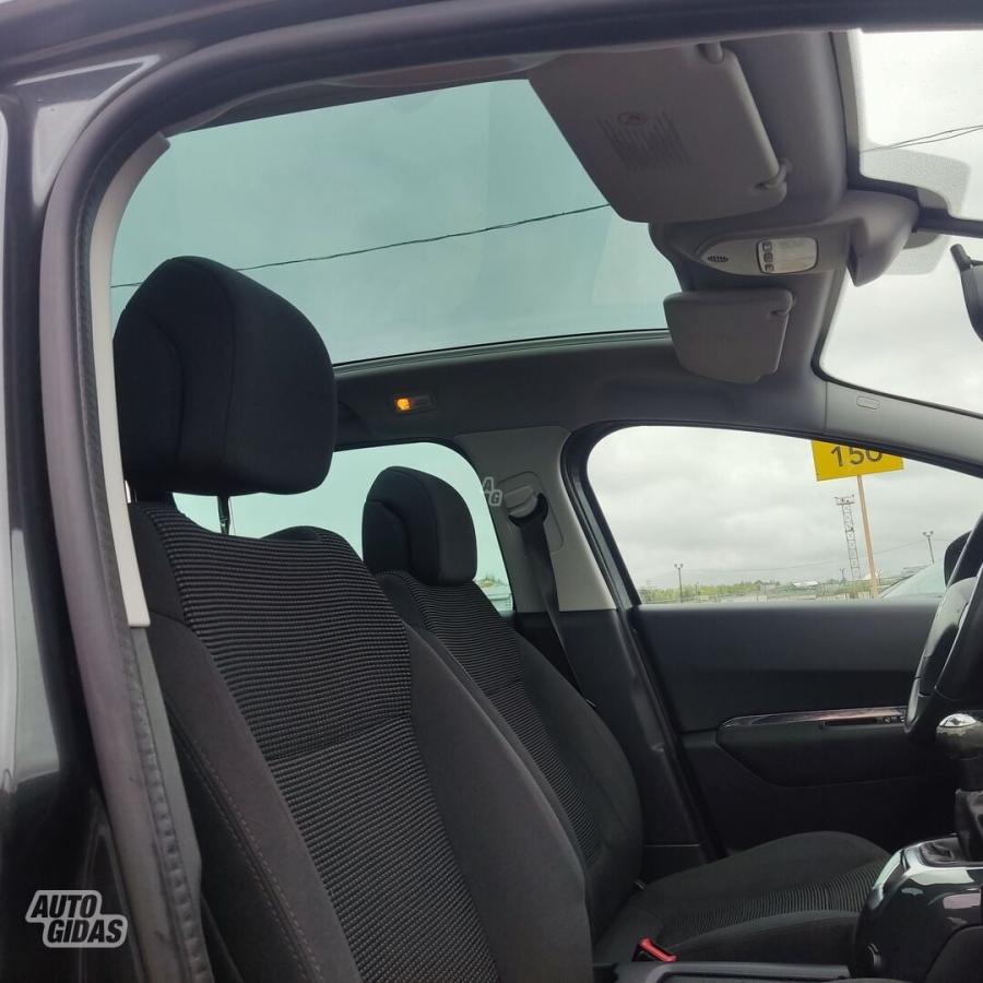 Pelēks Peugeot 5008 2013 Viļņa, ar dzinēja tilpumu 1.60 L un nobraukumu 185 tūkst. km par 3900 €, foto 10 vietnē AUTOMOTO.COM.LV
