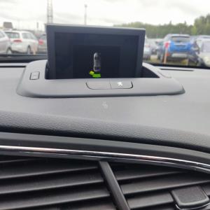 Pelēks Peugeot 5008 2013 Viļņa, ar dzinēja tilpumu 1.60 L un nobraukumu 185 tūkst. km par 3900 €, foto 16 vietnē AUTOMOTO.COM.LV
