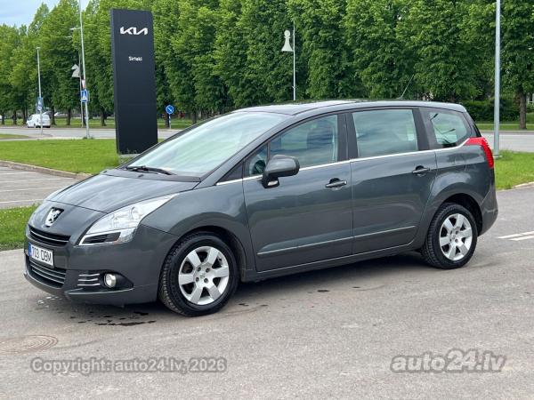 Pelēks Peugeot 5008 2013 Narva, ar dzinēja tilpumu 1.60 L un nobraukumu 230 tūkst. km par 2999 €, foto 1 vietnē AUTOMOTO.COM.LV