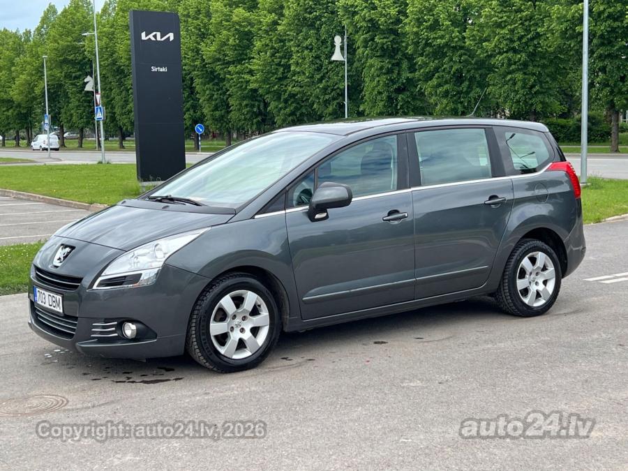 Pelēks Peugeot 5008 2013 Narva, ar dzinēja tilpumu 1.60 L un nobraukumu 230 tūkst. km par 2999 €, foto 1 vietnē AUTOMOTO.COM.LV