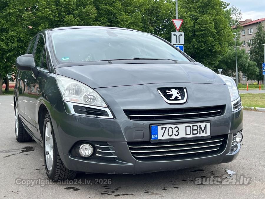Pelēks Peugeot 5008 2013 Narva, ar dzinēja tilpumu 1.60 L un nobraukumu 230 tūkst. km par 2999 €, foto 4 vietnē AUTOMOTO.COM.LV
