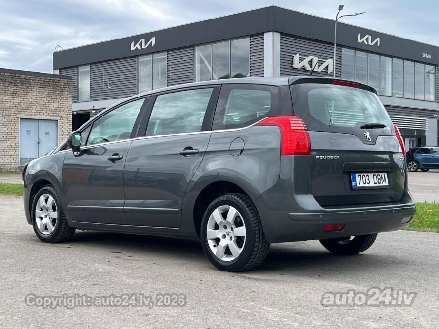 Pelēks Peugeot 5008 2013 Narva, ar dzinēja tilpumu 1.60 L un nobraukumu 230 tūkst. km par 2999 €, foto 9 vietnē AUTOMOTO.COM.LV