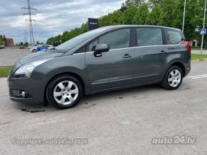 Pelēks Peugeot 5008 2013 Narva, ar dzinēja tilpumu 1.60 L un nobraukumu 230 tūkst. km par 2999 €, foto 16 vietnē AUTOMOTO.COM.LV