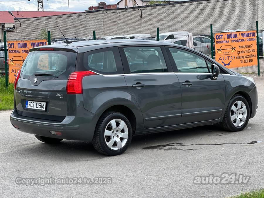 Pelēks Peugeot 5008 2013 Narva, ar dzinēja tilpumu 1.60 L un nobraukumu 230 tūkst. km par 2999 €, foto 17 vietnē AUTOMOTO.COM.LV