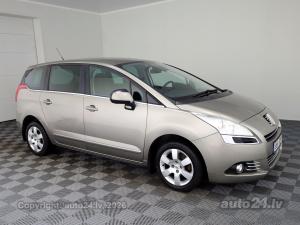 Pelēks Peugeot 5008 2013 Tallina, ar dzinēja tilpumu 1.60 L un nobraukumu 243 tūkst. km par 2499 €, foto  vietnē AUTOMOTO.COM.LV