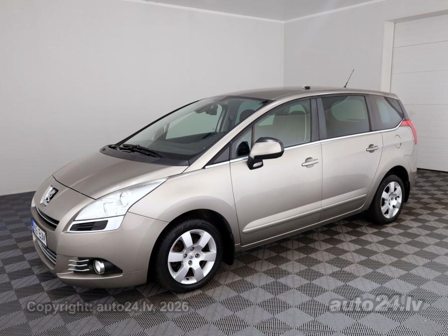 Pelēks Peugeot 5008 2013 Tallina, ar dzinēja tilpumu 1.60 L un nobraukumu 243 tūkst. km par 2499 €, foto 3 vietnē AUTOMOTO.COM.LV