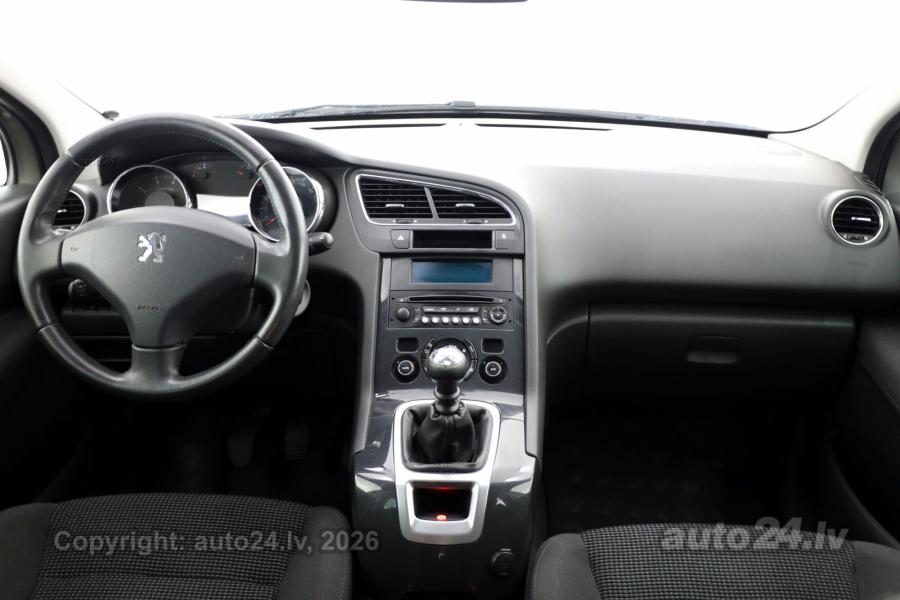 Pelēks Peugeot 5008 2013 Tallina, ar dzinēja tilpumu 1.60 L un nobraukumu 243 tūkst. km par 2499 €, foto 6 vietnē AUTOMOTO.COM.LV