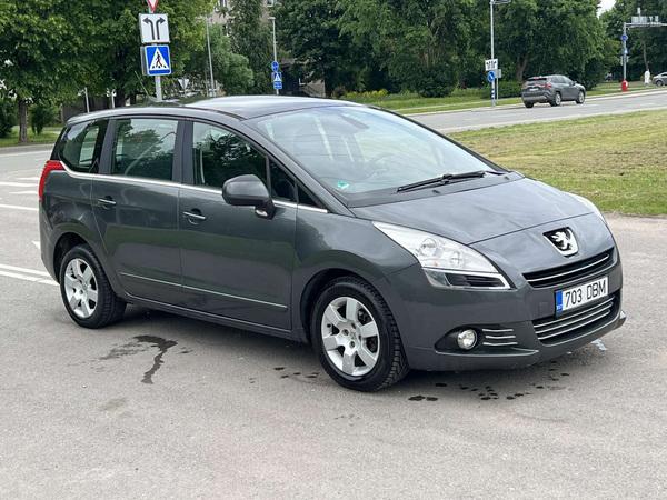 Pelēks Peugeot 5008 2013 Narva, ar dzinēja tilpumu 1.60 L un nobraukumu 230 tūkst. km par 2999 €, foto 2 vietnē AUTOMOTO.COM.LV
