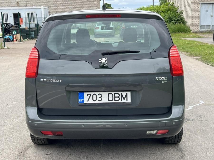 Grey Peugeot 5008 2013 in Narva, with an engine capacity of 1.60 L and mileage of 230 thousand km for 2999 €, photo 20 on AUTOMOTO.COM.LV