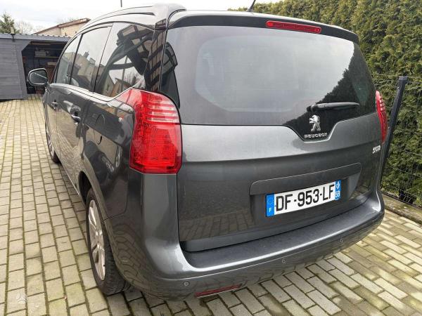 Grey Peugeot 5008 2014 in Taurage, with an engine capacity of 2.00 L and mileage of 250 thousand km for 4900 €, photo 3 on AUTOMOTO.COM.LV