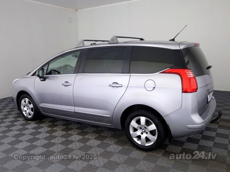 Pelēks Peugeot 5008 2014 Tallina, ar dzinēja tilpumu 1.60 L un nobraukumu 379 tūkst. km par 2999 €, foto 5 vietnē AUTOMOTO.COM.LV