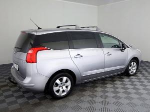 Grey Peugeot 5008 2014 in Tallinn, with an engine capacity of 1.60 L and mileage of 379 thousand km for 2399 €, photo 4 on AUTOMOTO.COM.LV