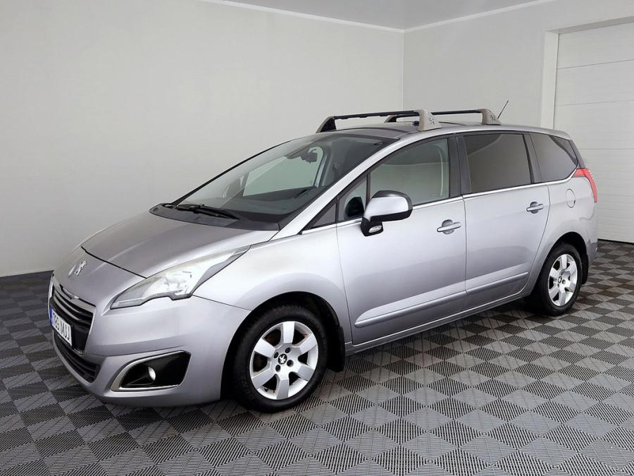 Grey Peugeot 5008 2014 in Tallinn, with an engine capacity of 1.60 L and mileage of 379 thousand km for 2399 €, photo 11 on AUTOMOTO.COM.LV