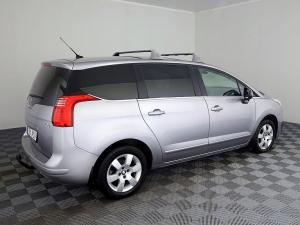 Grey Peugeot 5008 2014 in Tallinn, with an engine capacity of 1.60 L and mileage of 379 thousand km for 2399 €, photo 12 on AUTOMOTO.COM.LV