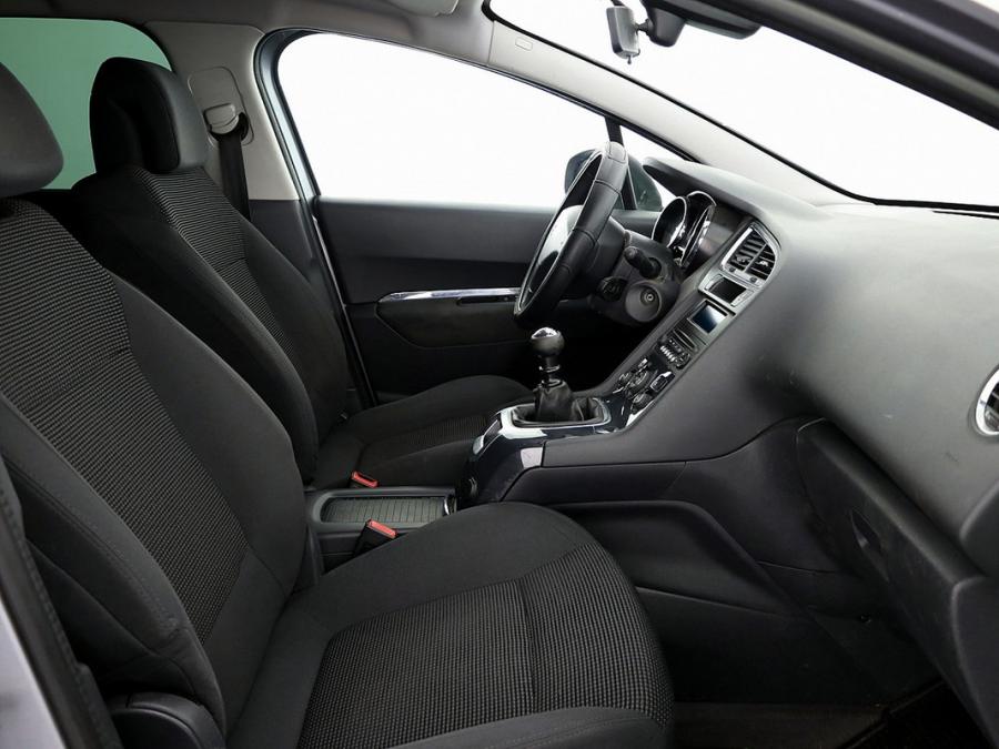Grey Peugeot 5008 2014 in Tallinn, with an engine capacity of 1.60 L and mileage of 379 thousand km for 2399 €, photo 15 on AUTOMOTO.COM.LV
