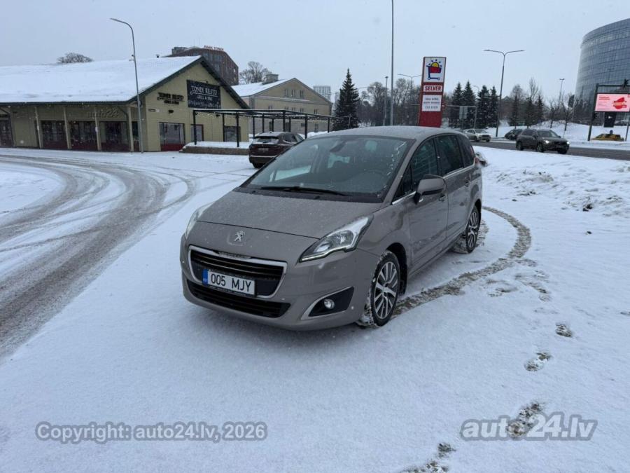 Grey Peugeot 5008 2015 in Tallinn, with an engine capacity of 2.00 L and mileage of 189 thousand km for 6000 €, photo 2 on AUTOMOTO.COM.LV