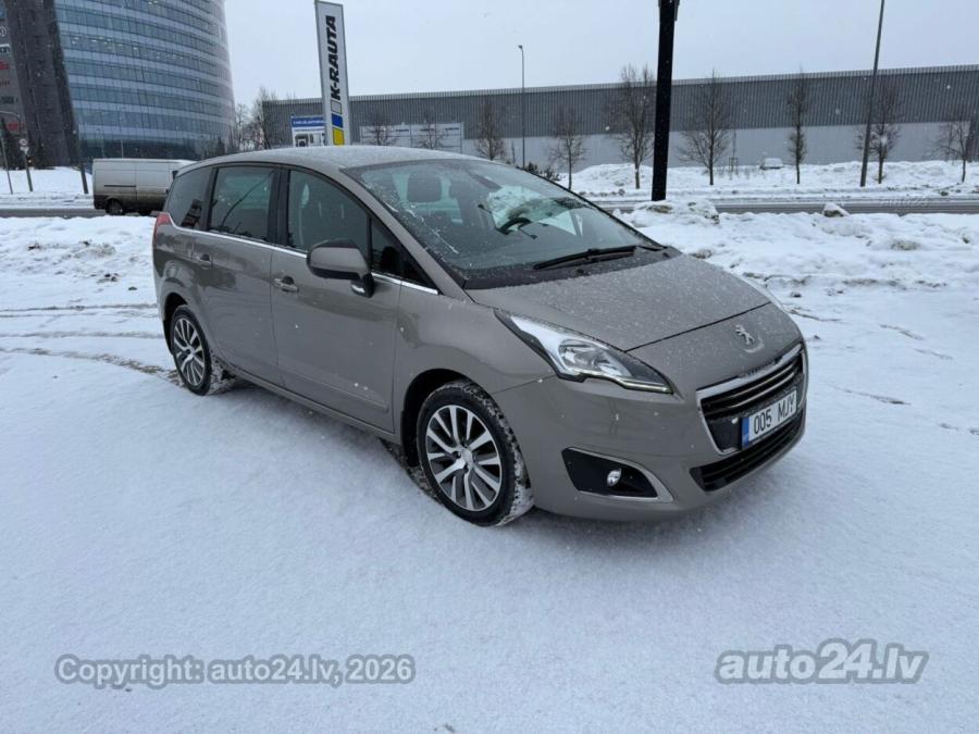 Grey Peugeot 5008 2015 in Tallinn, with an engine capacity of 2.00 L and mileage of 189 thousand km for 6000 €, photo 5 on AUTOMOTO.COM.LV