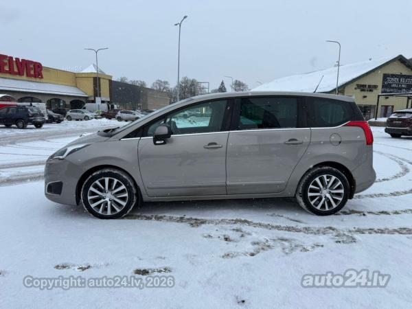 Pelēks Peugeot 5008 2015 Tallina, ar dzinēja tilpumu 2.00 L un nobraukumu 189 tūkst. km par 6000 €, foto 7 vietnē AUTOMOTO.COM.LV