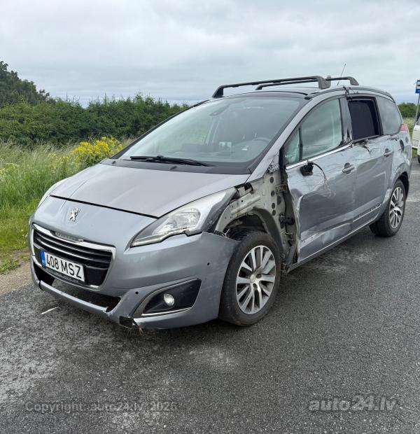 Grey Peugeot 5008 2015 in Tallinn, with an engine capacity of 2.00 L and mileage of 179 thousand km for 1299 €, photo 2 on AUTOMOTO.COM.LV
